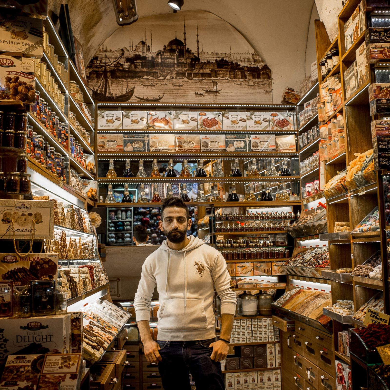 Shopkeepers at Istanbul's Grand Bazaar Photos | Image #101 - ABC News