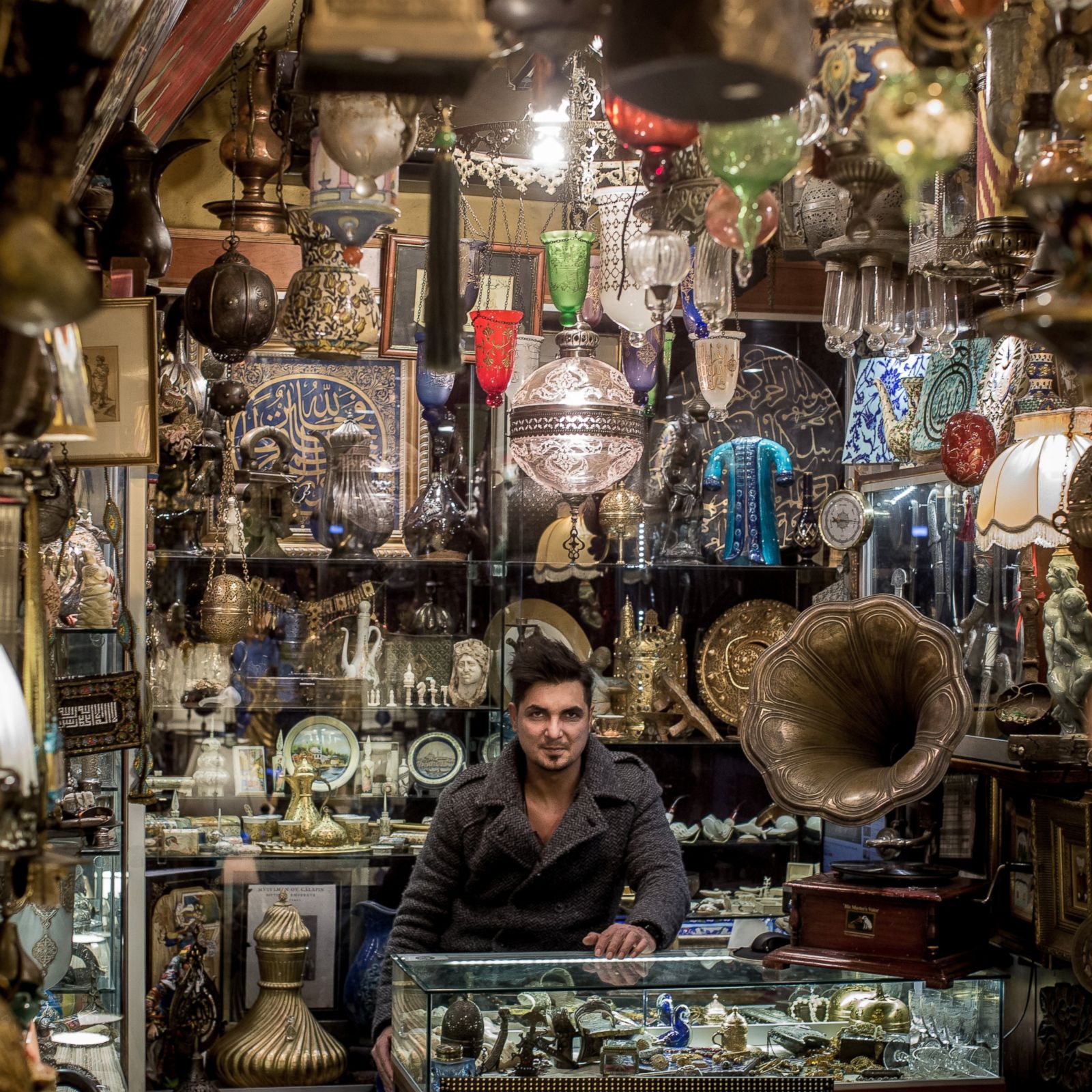 Shopkeepers at Istanbul's Grand Bazaar Photos | Image #111 - ABC News