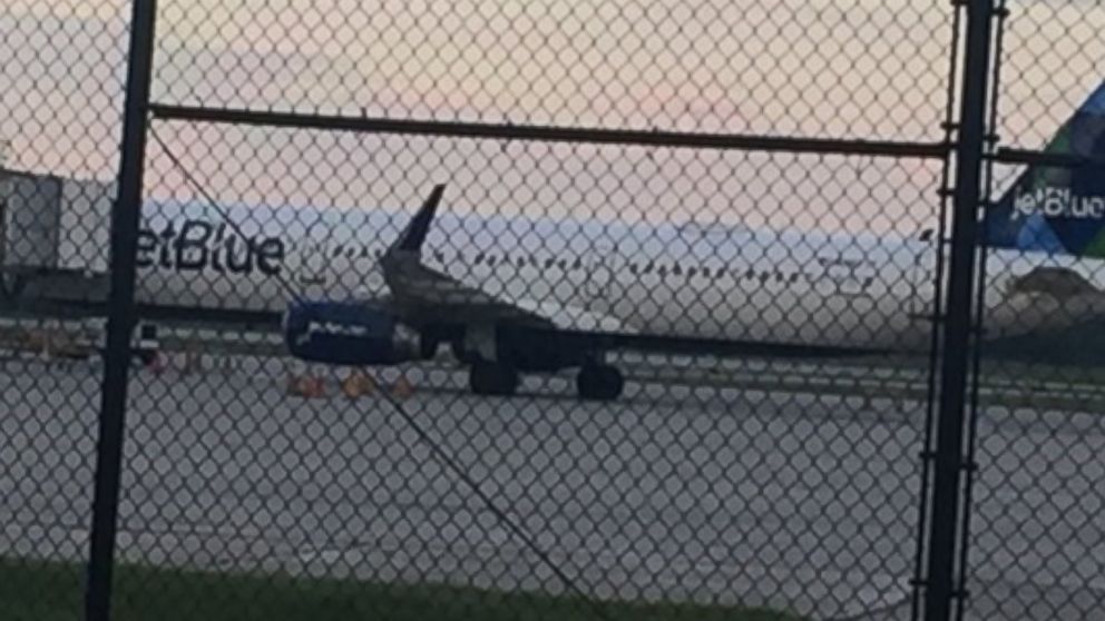 JetBlue flight makes emergency landing after battery fire - ABC News