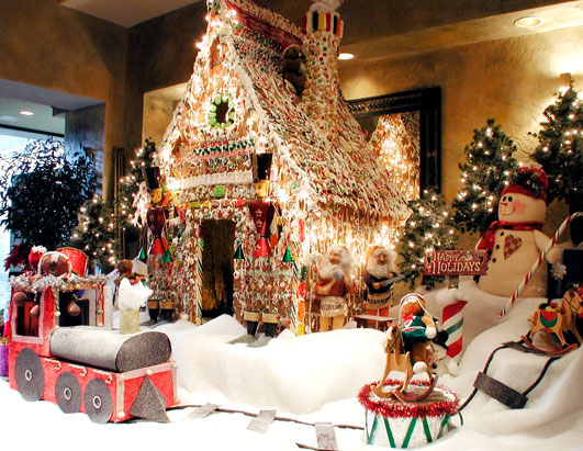 PHOTOS: Spectacular Holiday Hotel Displays Photos - ABC News