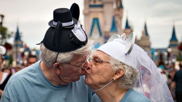 This group of seniors vacationing at Disney will make your heart smile ...