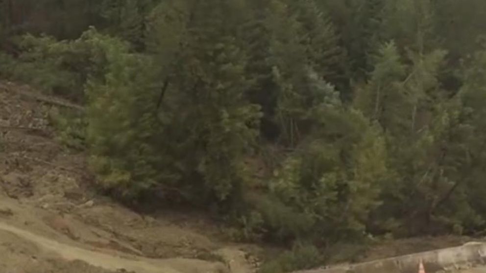 Hillside collapses onto Idaho road - ABC News