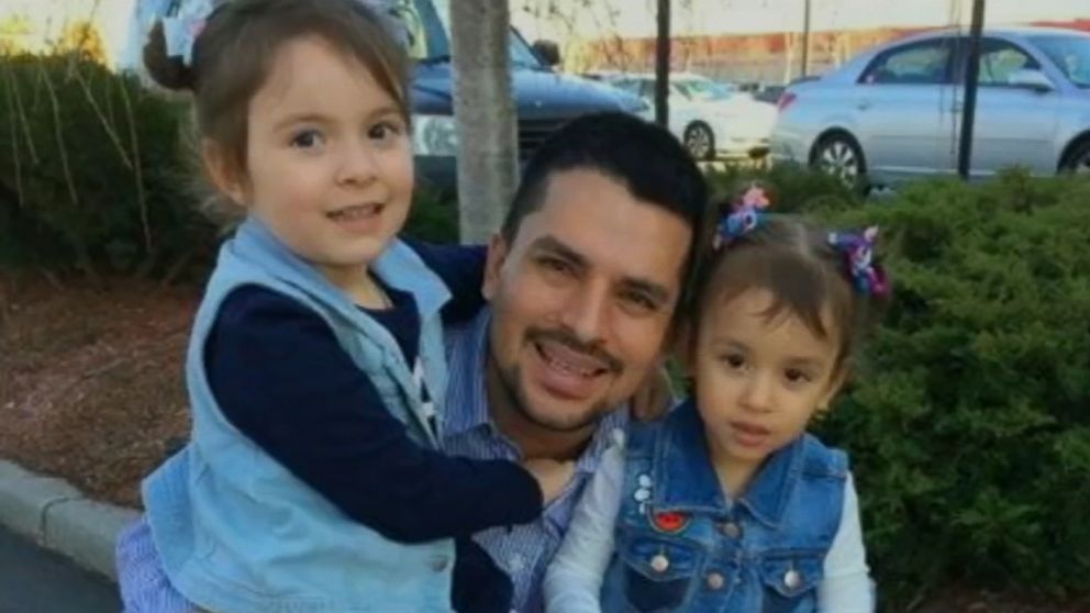 Video Federal judge orders release of Ecuadorian man detained after ... Video Federal judge orders release of Ecuadorian man detained after ...