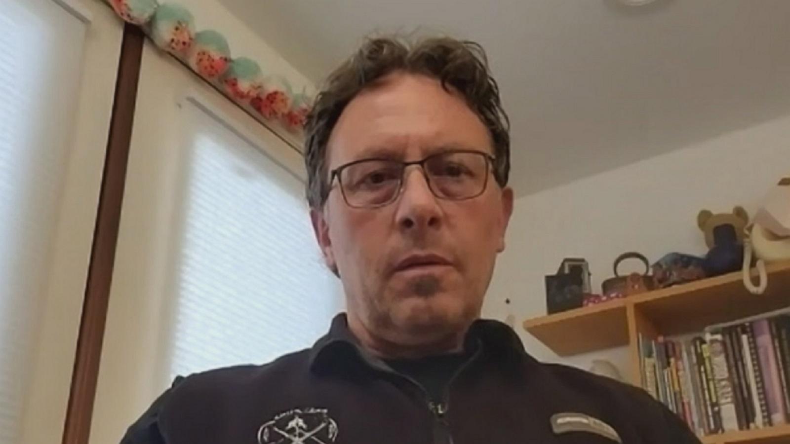 Federal worker with 28 years of service goes unpaid for 3rd week during ...