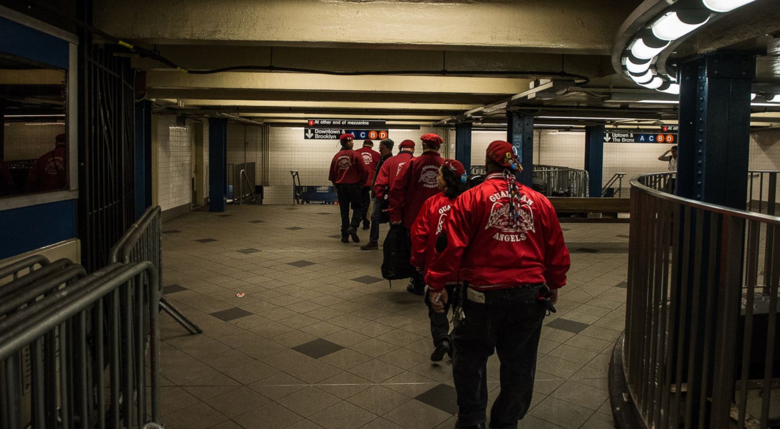 Guardian Angels Back on Watch in NYC Subways Photos | Image #101 - ABC News