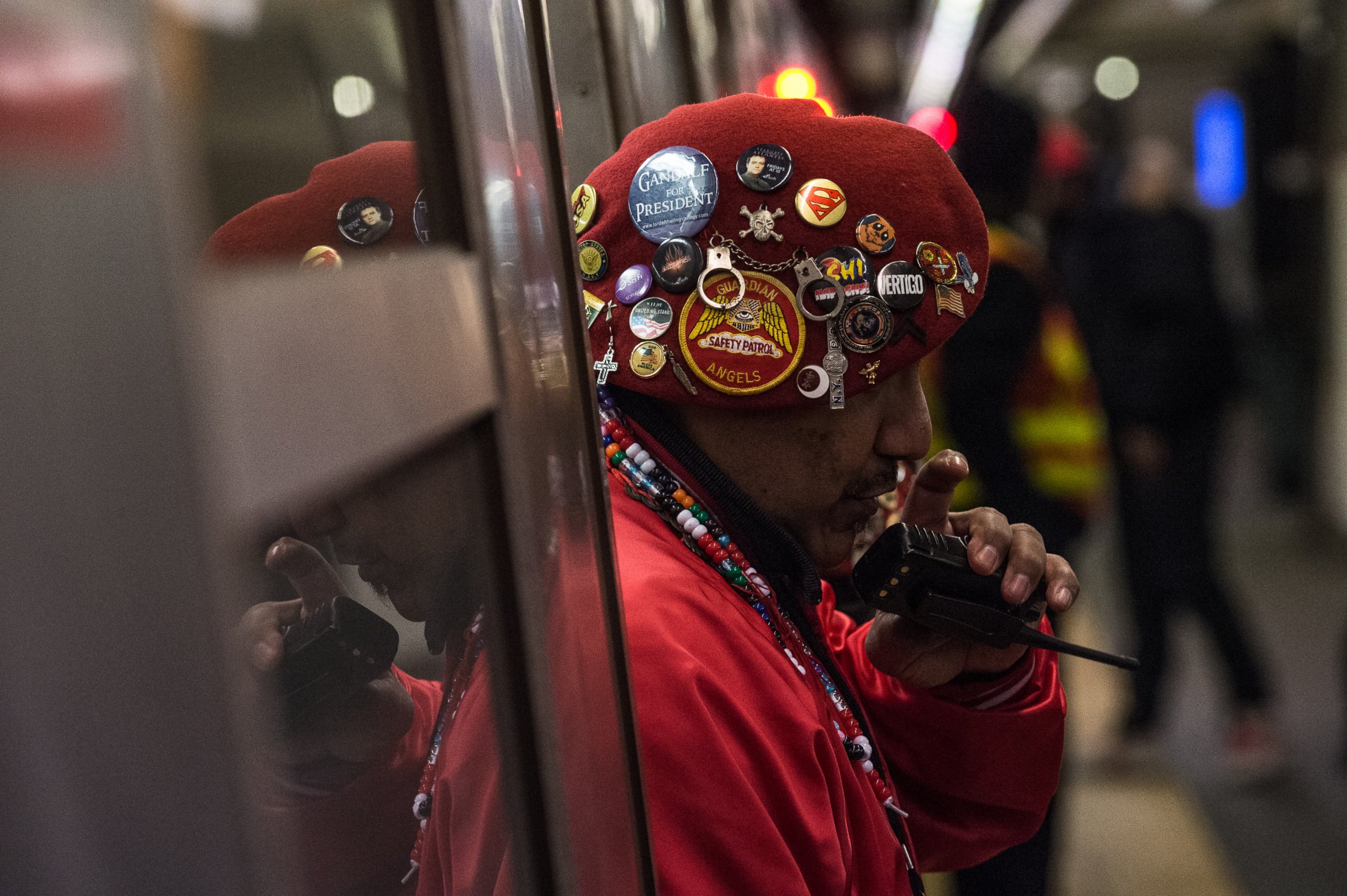 Guardian Angels Back on Watch in NYC Subways Photos | Image #101 - ABC News