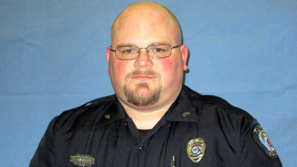 Vigil Held as 'Cop Killer' Manhunt Goes Nationwide - ABC News Vigil Held as 'Cop Killer' Manhunt Goes Nationwide - ABC News