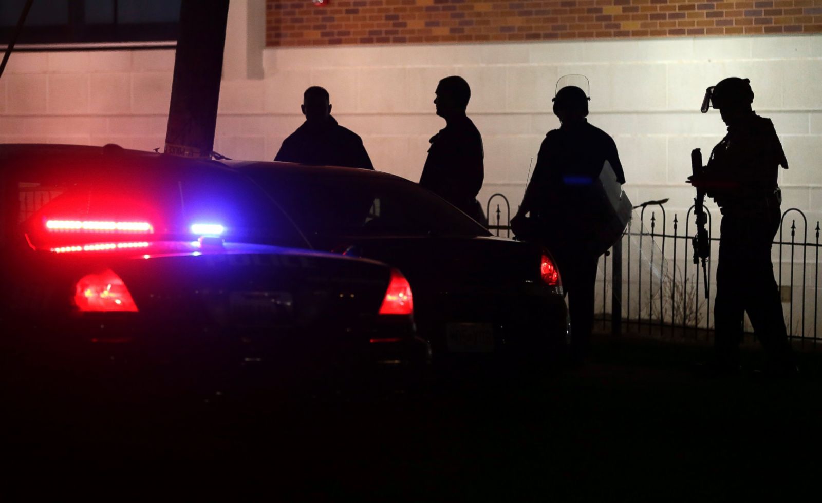 Tense Moments Following Shooting in Ferguson, Missouri Photos | Image ...