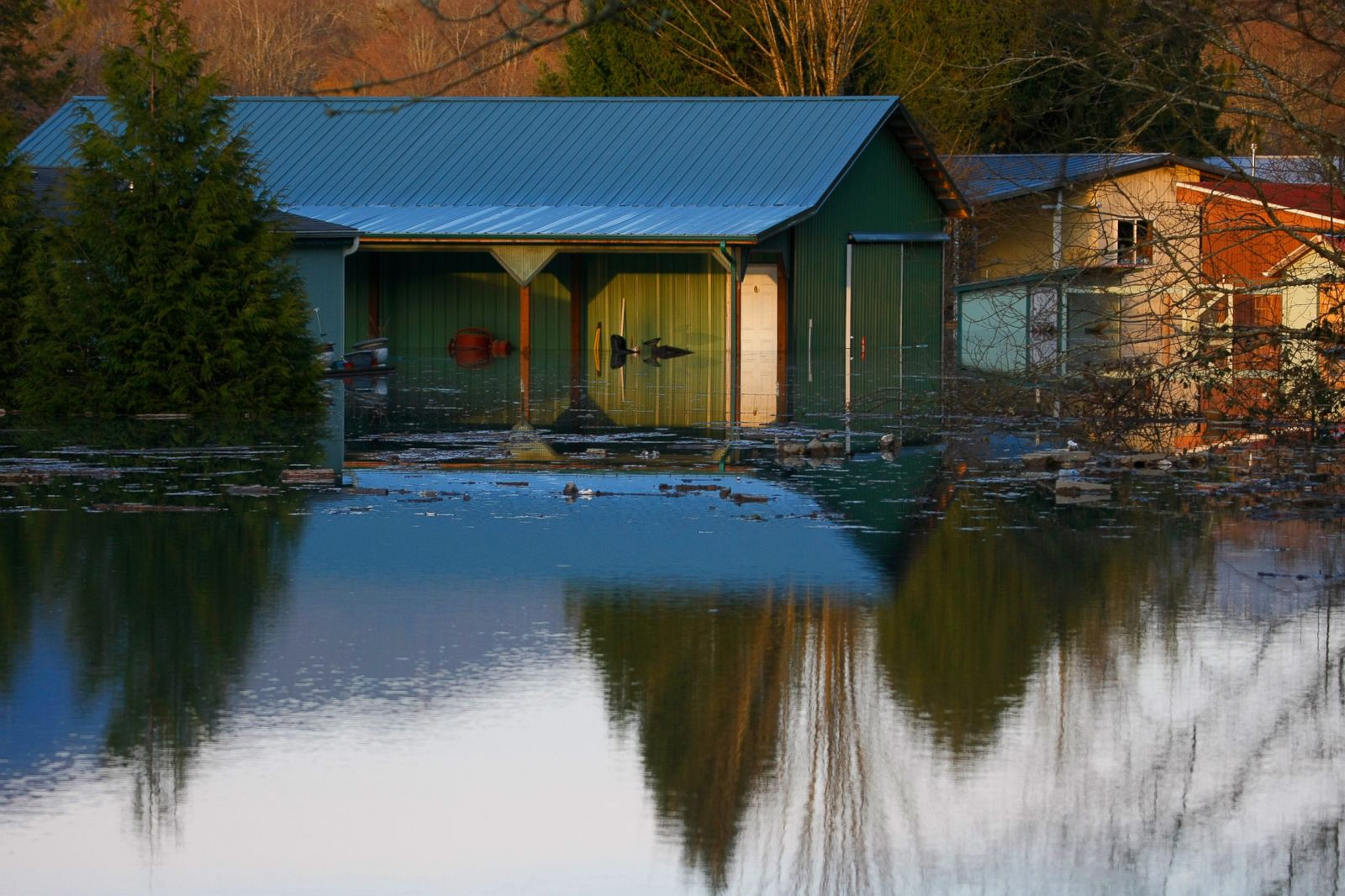 Death Toll Rises in Washington Mudslide Photos | Image #151 - ABC News