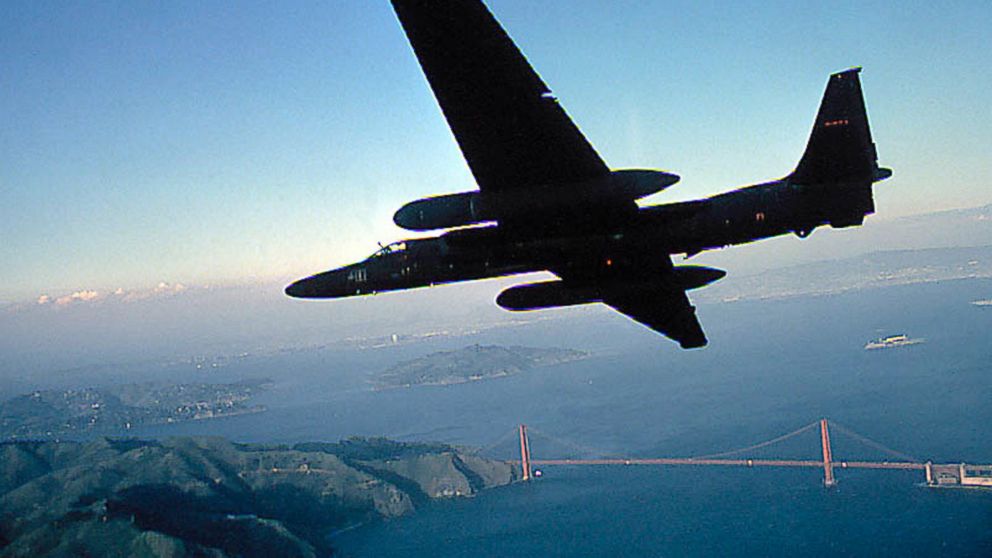 U-2 Spy Plane Crashes in California, One of Two Pilots Killed - ABC News