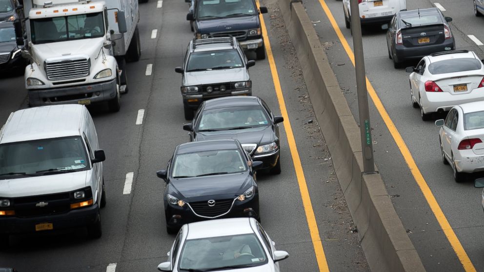 New Study Shows Risks of Road Debris in Highway Crashes - ABC News
