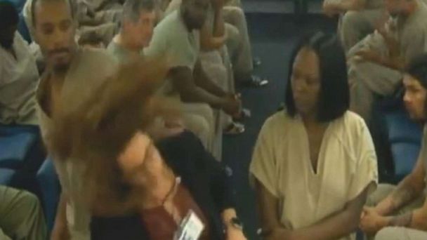 Inmate Punches Lawyer In The Head During Court Hearing Abc7 Los Angeles