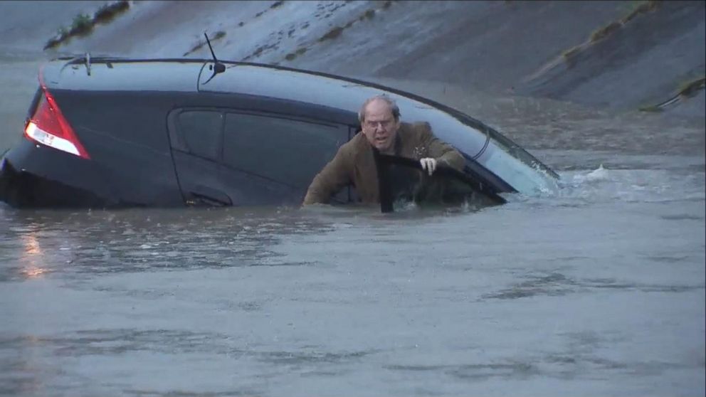 Man Trapped In Sinking Car Rescued By Texas Reporter On Live Tv Abc News