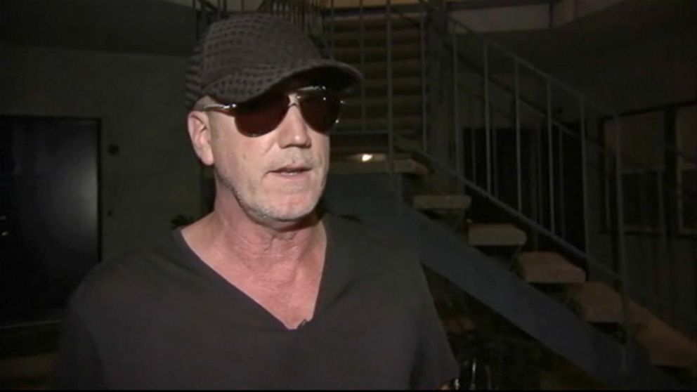 Real-Life Robin Hood Rescues Man From Fire - ABC News