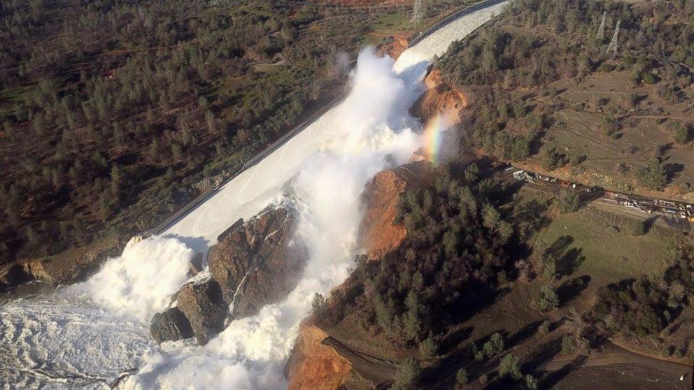 Water levels fall at threatened California dam as 200K evacuated - ABC News