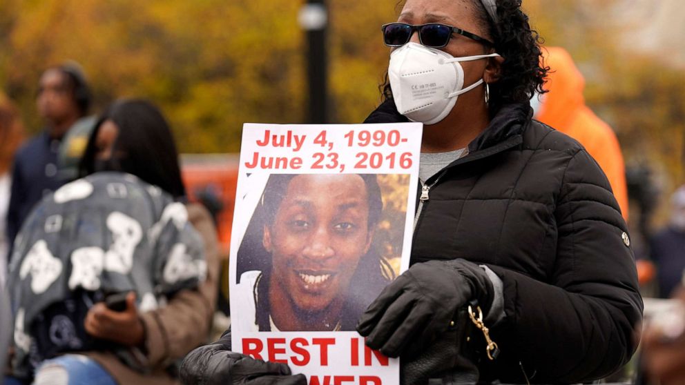 Wisconsin judge finds probable cause to charge police officer in fatal ...