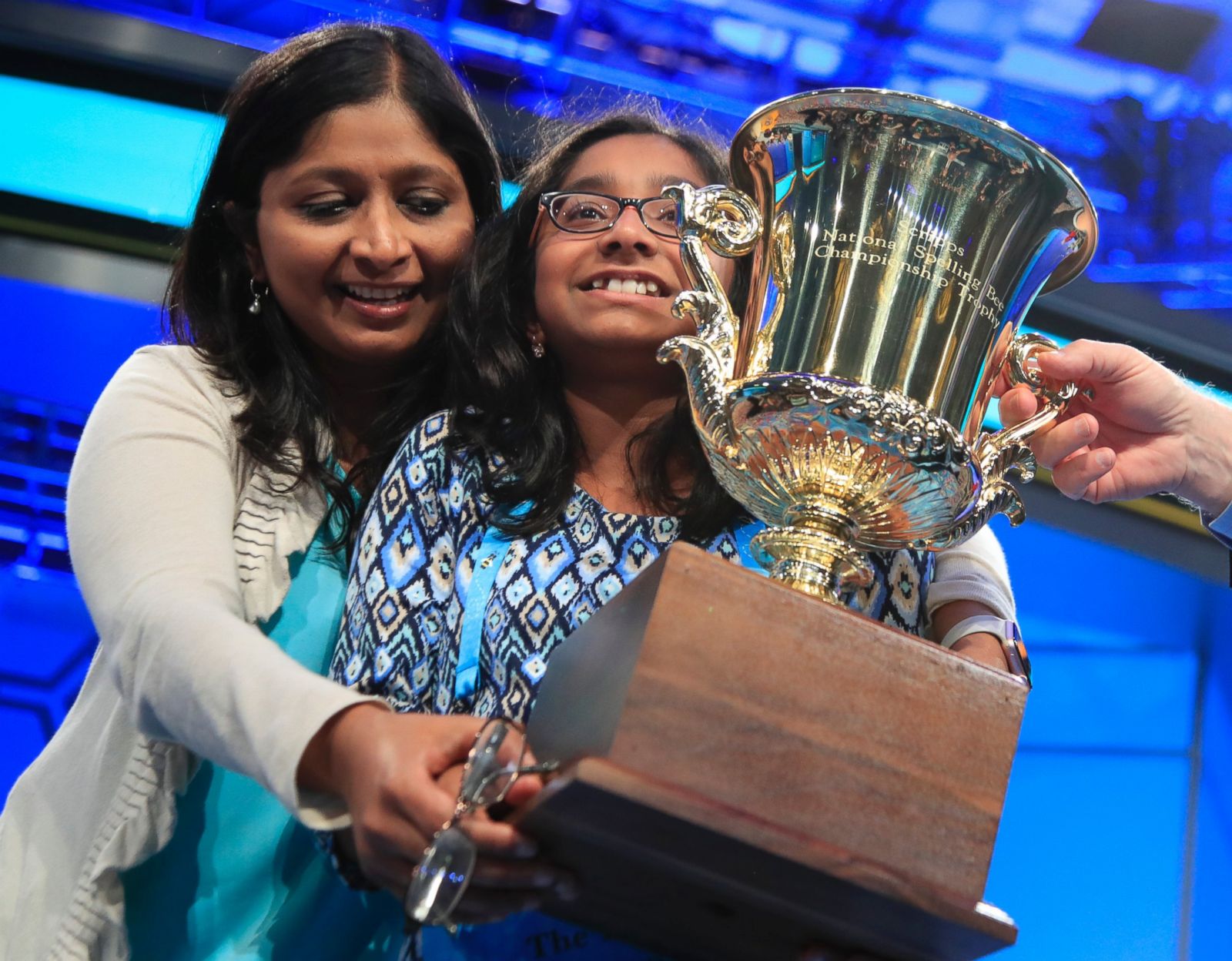Faces of victory and defeat at the Scripps National Spelling Bee Photos ...