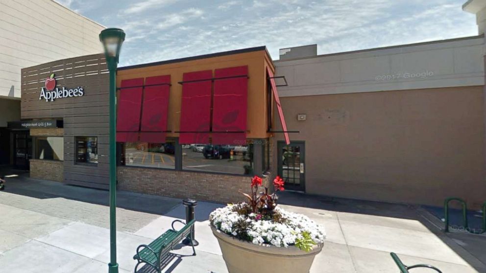 3 Applebee's employees fired after African-American women claim they ...