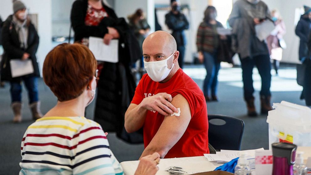 Can employers mandate the COVID-19 vaccine to return to work? Depends ...