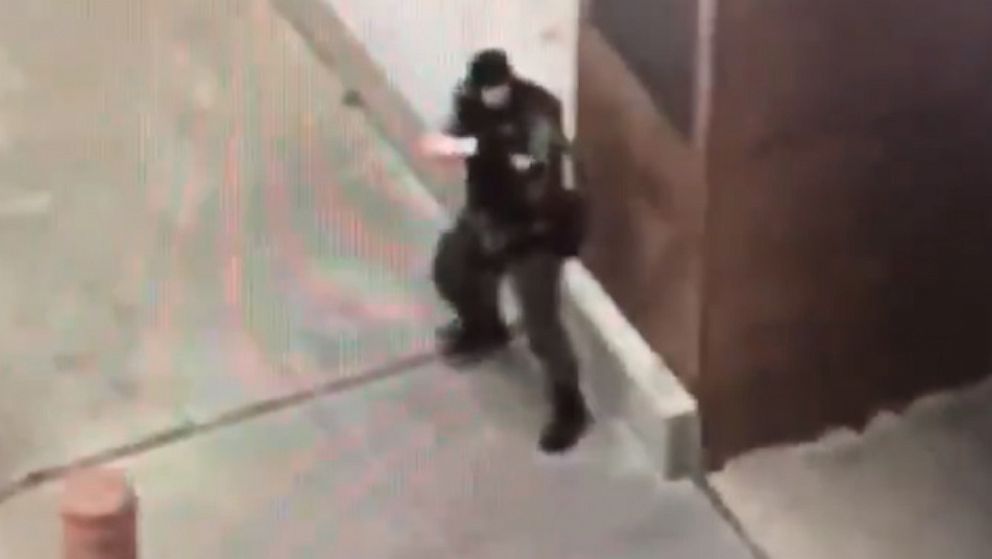 Alleged Dallas gunman Brian Isaack Clyde opens fire outside federal ...