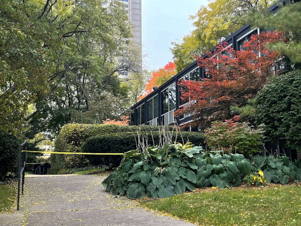Detroit synagogue president found stabbed to death outside home - Good ...