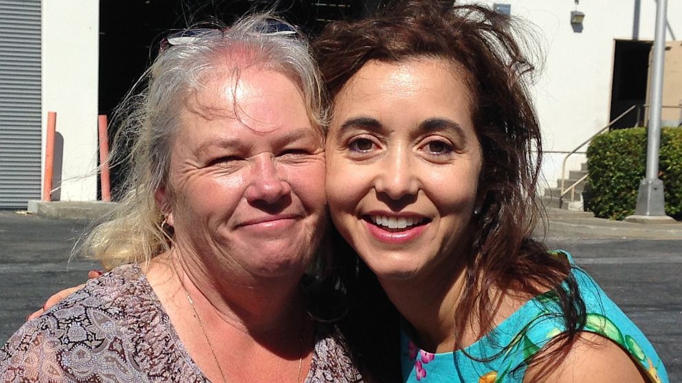 Goodwill Worker Says Hug Is Reward for Finding Jewelry in Huge ...