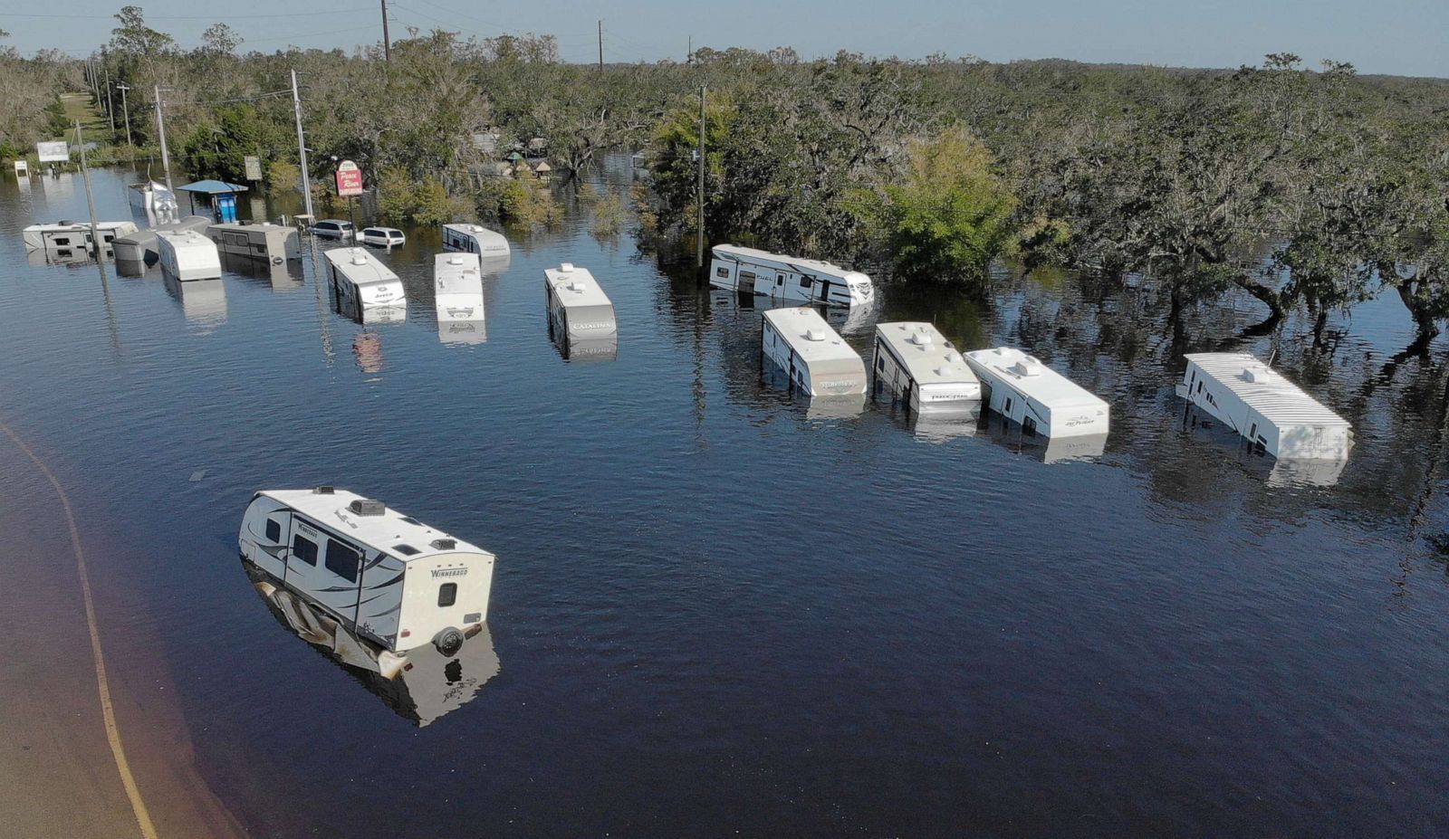 Fort Myers, Florida Picture | Hurricane Ian leaves a path of ...