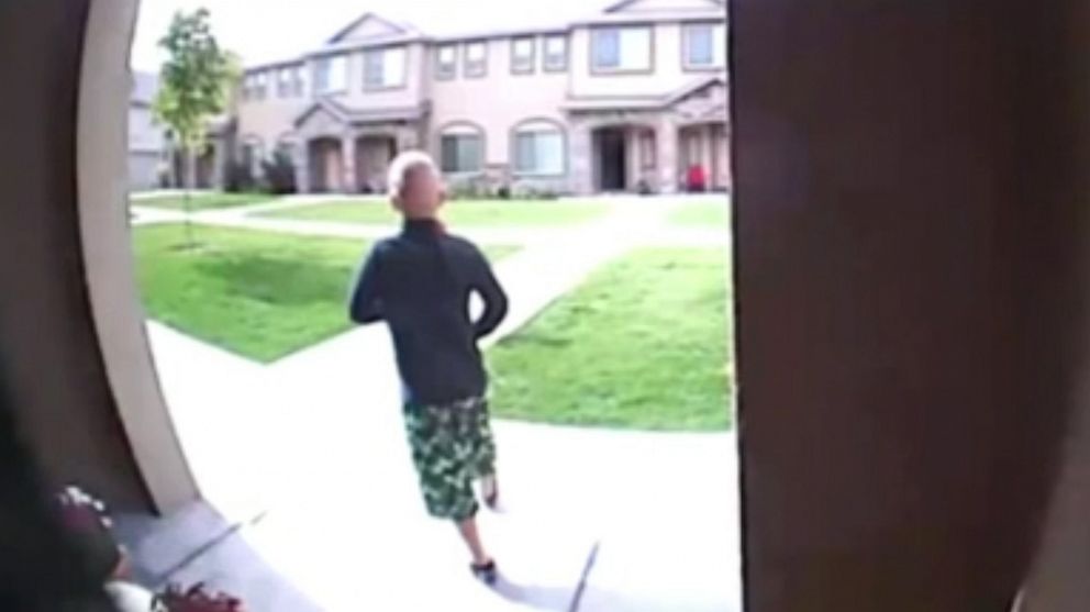 Missing Idaho 7-year-old Joshua Vallow seen on surveillance playing in ...