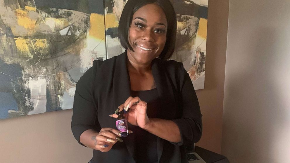 Hairstylist turns grief over daughter's death into passion to help ...