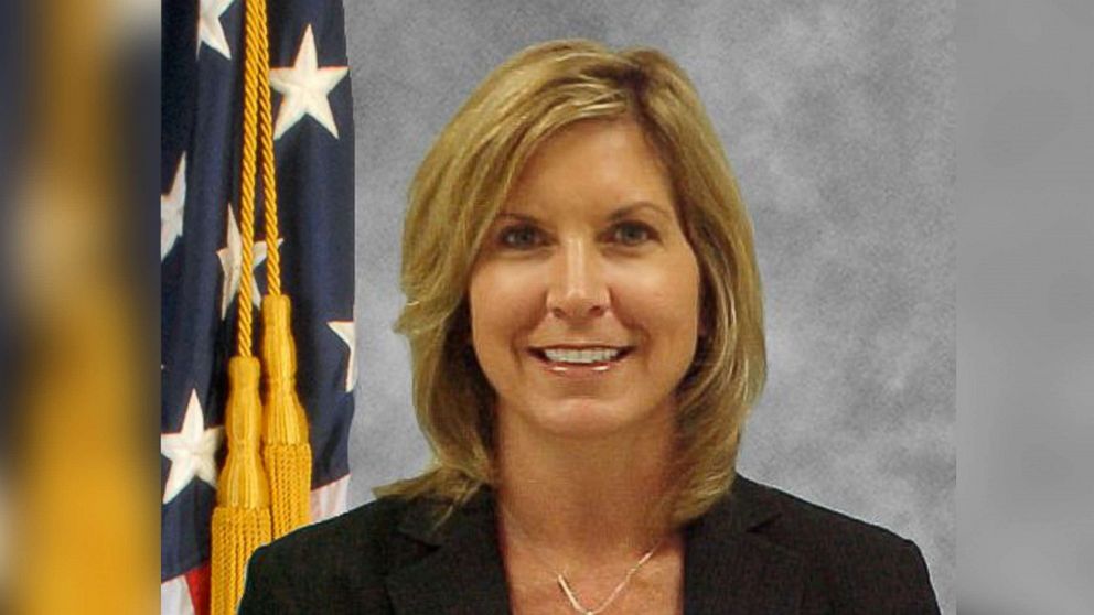 Female Fbi Agent