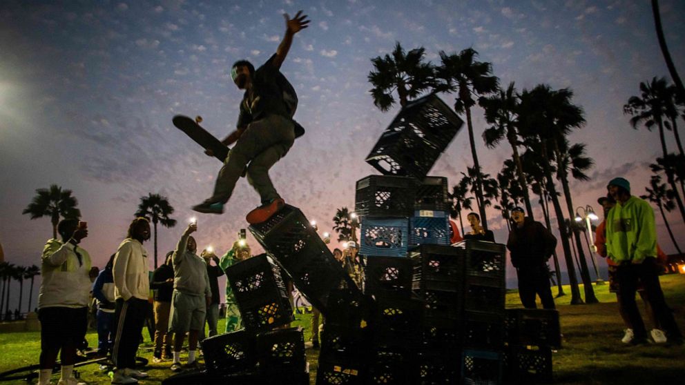 Milk crate challenge: Why dangerous stunts go viral - ABC News