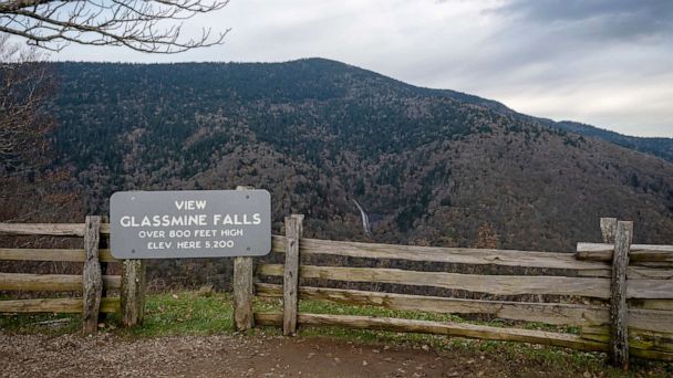 Woman falls 150 feet to her death at waterfall overlook - ABC7 Chicago