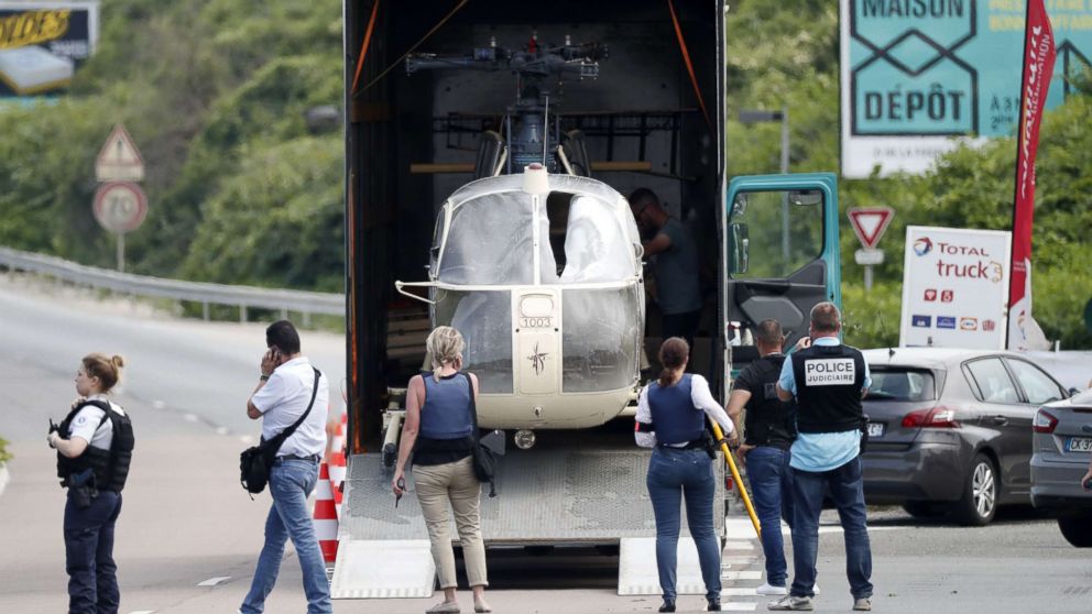 Manhunt underway after helicopter springs notorious criminal from ...
