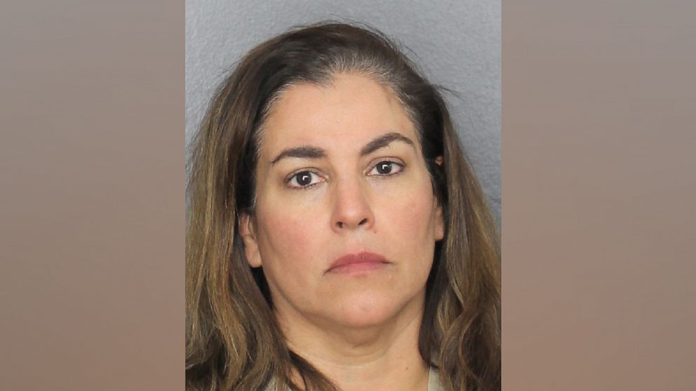 Florida woman calls 911 to report body of an 'unknown' woman in her ...