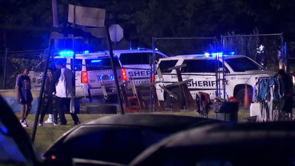 Two Shot During Fight at Pee Wee Game | Yappi Sports - THE Ohio Prep ...