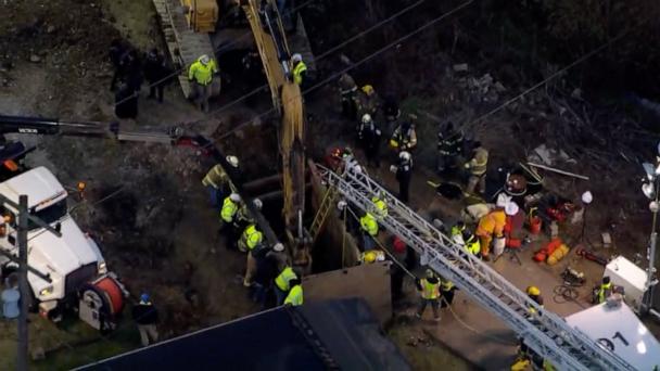 Search continues for missing woman in sinkhole: 'Hopefully she's in an ...