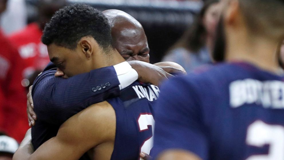 SC State basketball team decides to play on after collapsed teammate is ...
