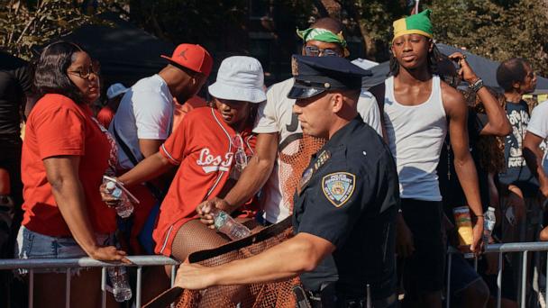 Police search for suspect after 5 shot at NYC parade - ABC7 Los Angeles