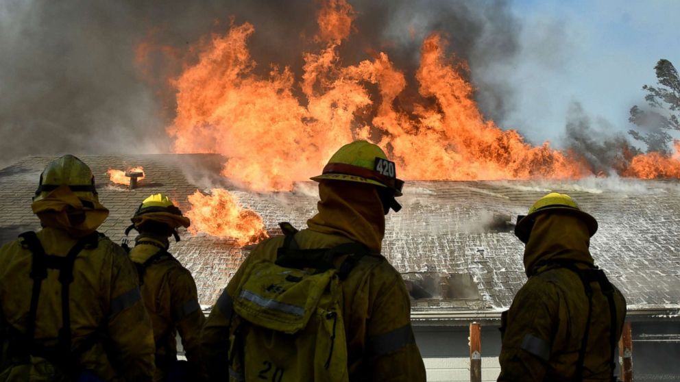 Wildfires threaten several thousand homes in Southern California - ABC News