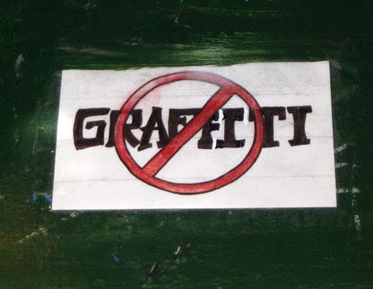 Typo Picture | 'The Great Typo Hunt' Quiz: Can You Spot Grammar ...