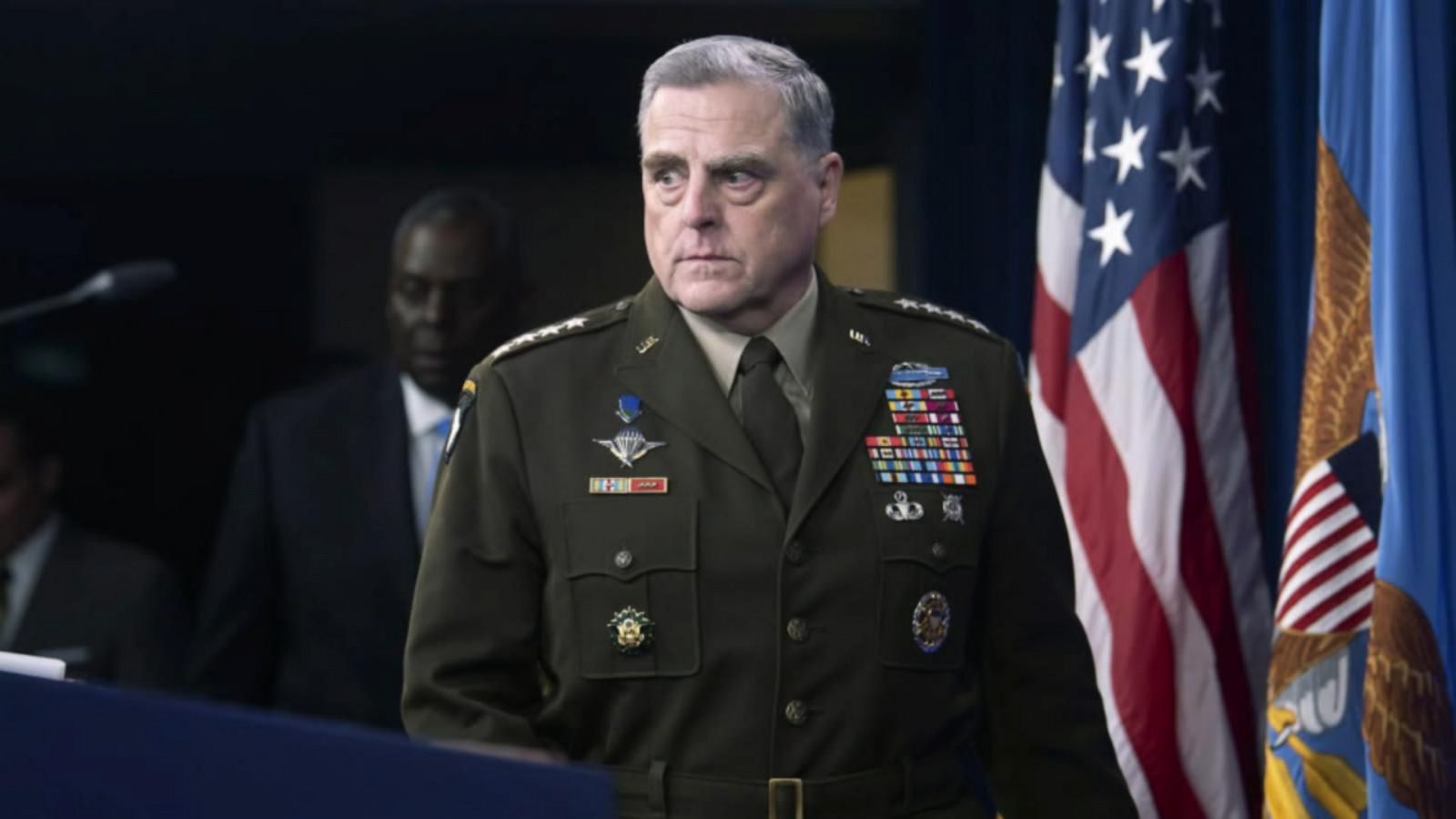 Top US general pressed on reports about Trump - Good Morning America